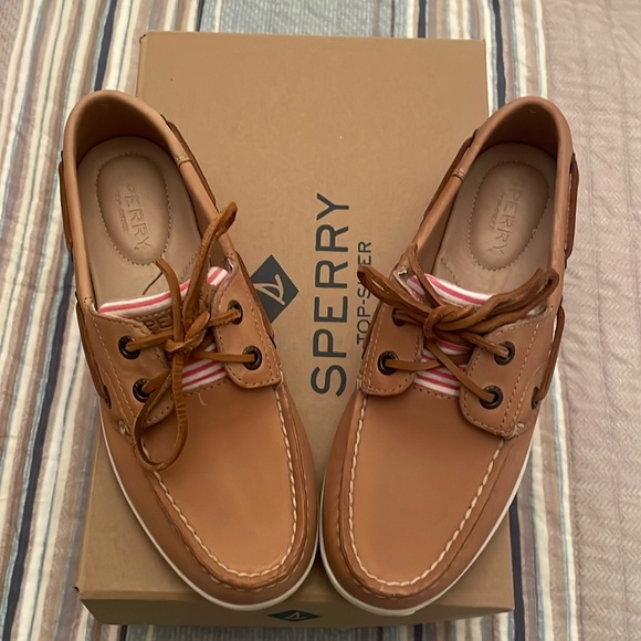 Sperry | Shoes | Sperry Tan Boat Shoes Size 5 Nwt | Poshmark
